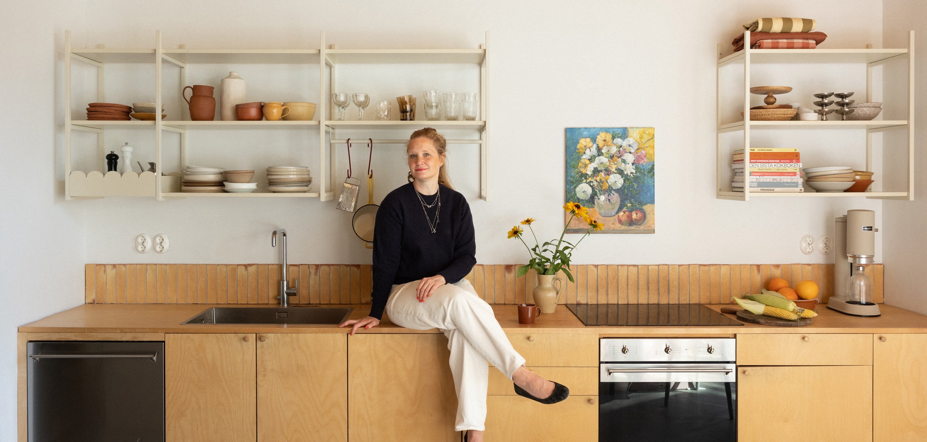 Portal Wall shelf - the new Portal perfect for the kitchen - TÔNN furniture